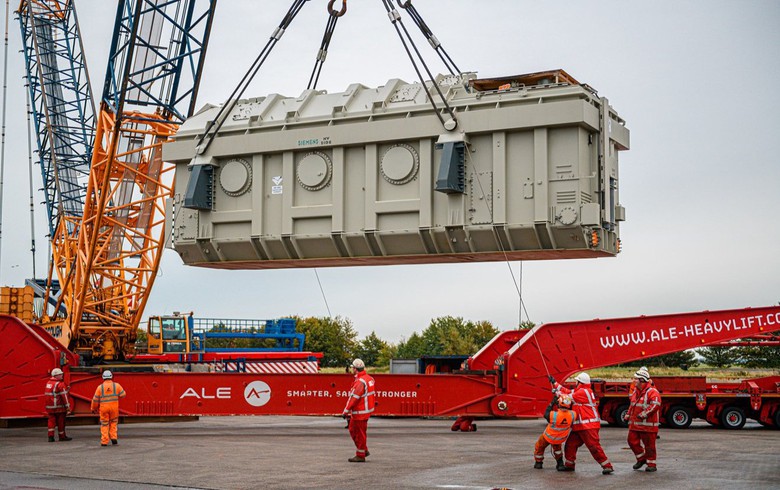 Siemens delivers 1st onshore transformer for Triton Knoll