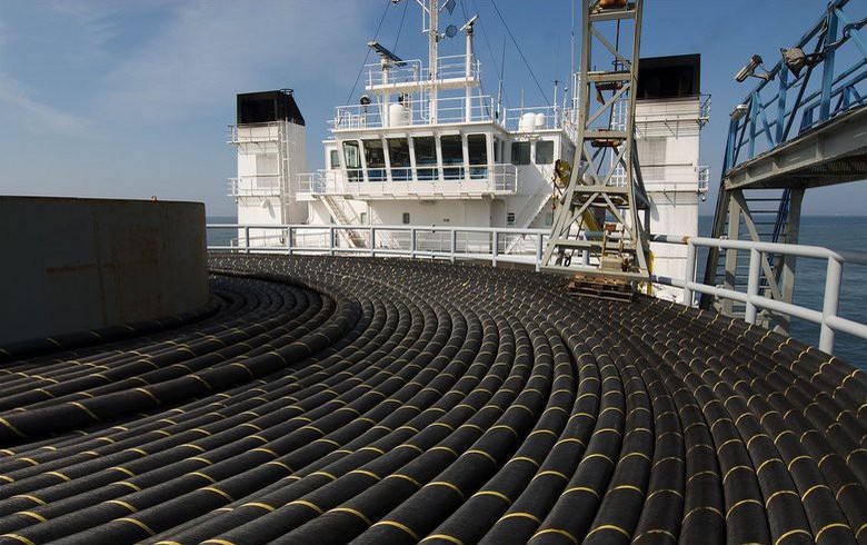 TenneT awards innovative offshore wind grid project to 8 cable makers