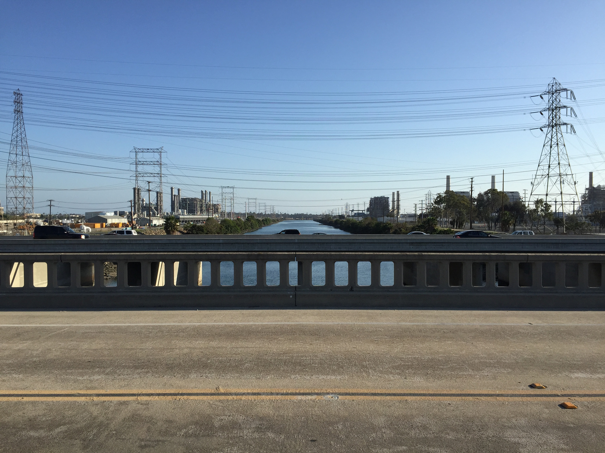 Fluence energy storage JV unveils 400-MWh project in California