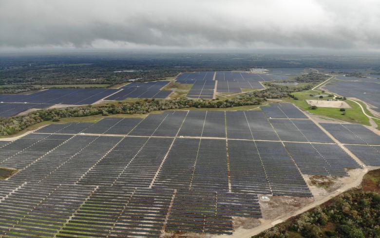 Naturgy kicks off construction of 210-MW solar farm in Texas