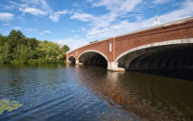 Vicinity Energy, MAN Energy to build river-powered heat pump plant