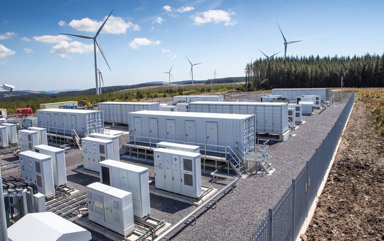 Batteries, offshore wind impress with significant LCOE drops - BNEF