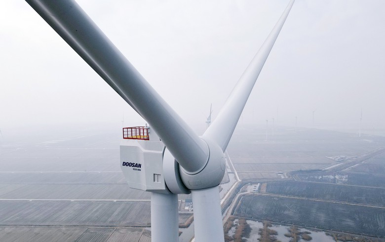 Doosan Heavy installs 8-MW offshore wind turbine prototype in S Korea