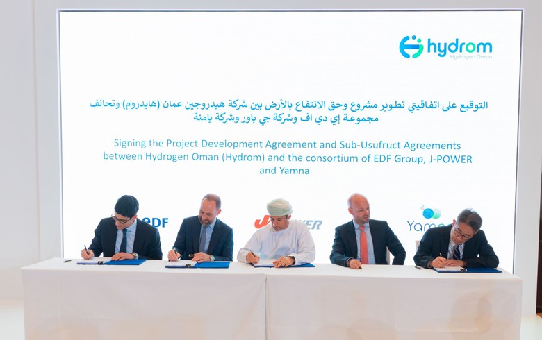Oman picks two green hydrogen projects for USD 11bn in tender
