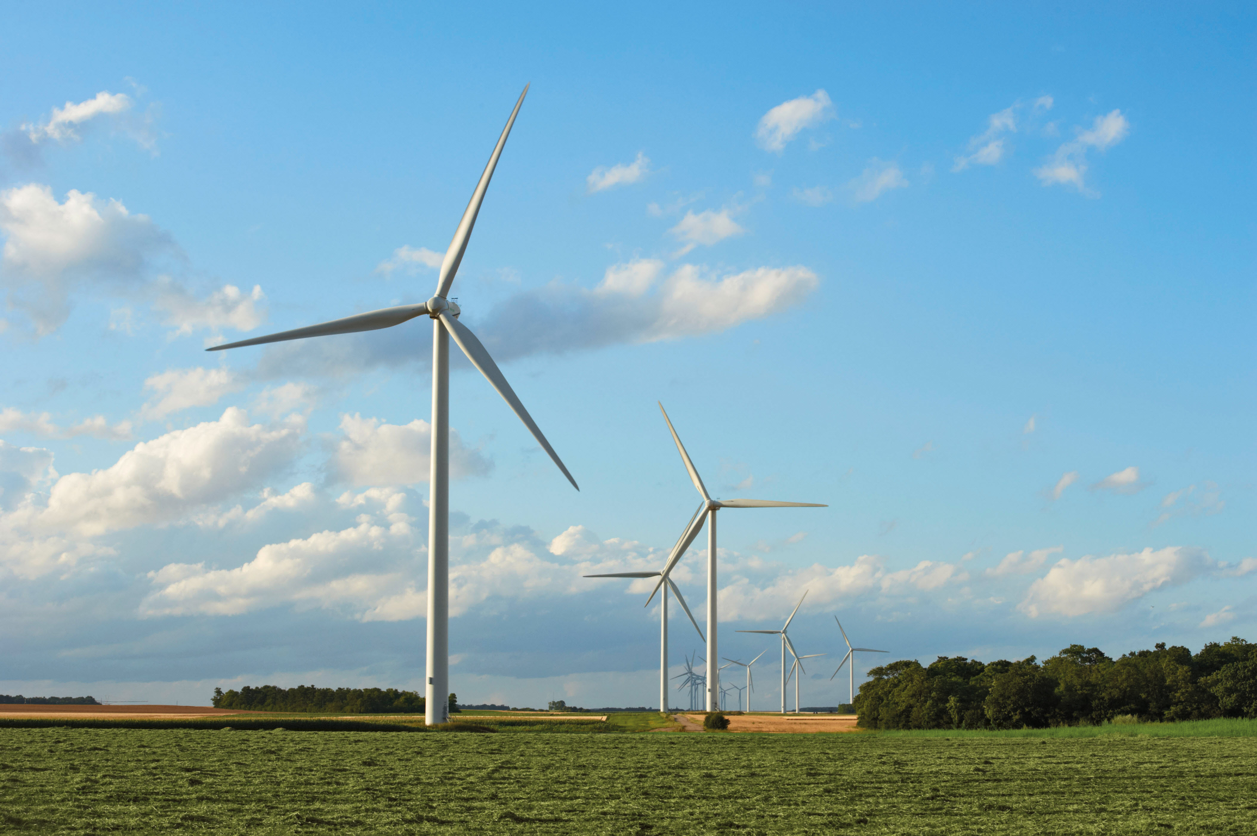 Pacific Hydro awards contracts for 30-MW Aussie wind project