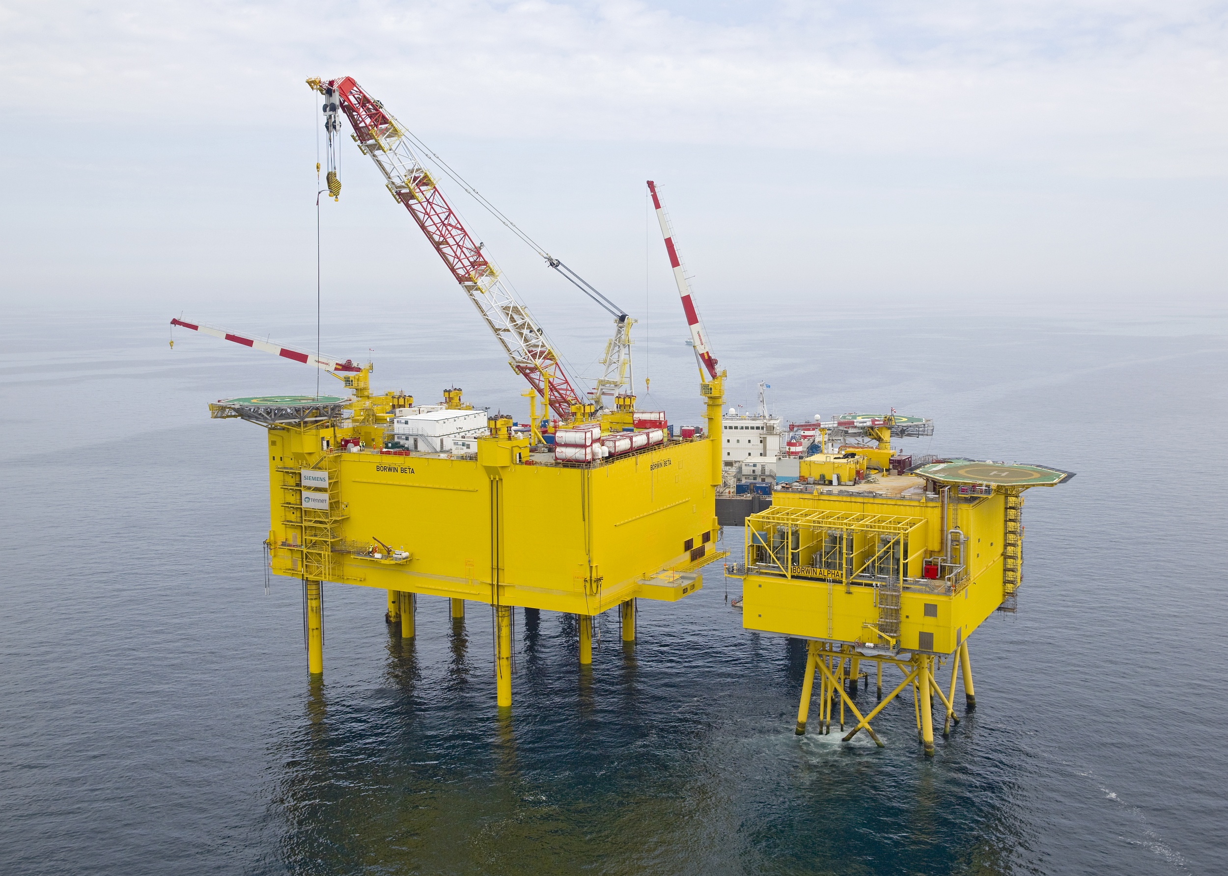 TenneT awards converter stations lot for 980-MW BorWin6 system