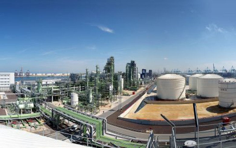 Neste to host green hydrogen production at Rotterdam refinery